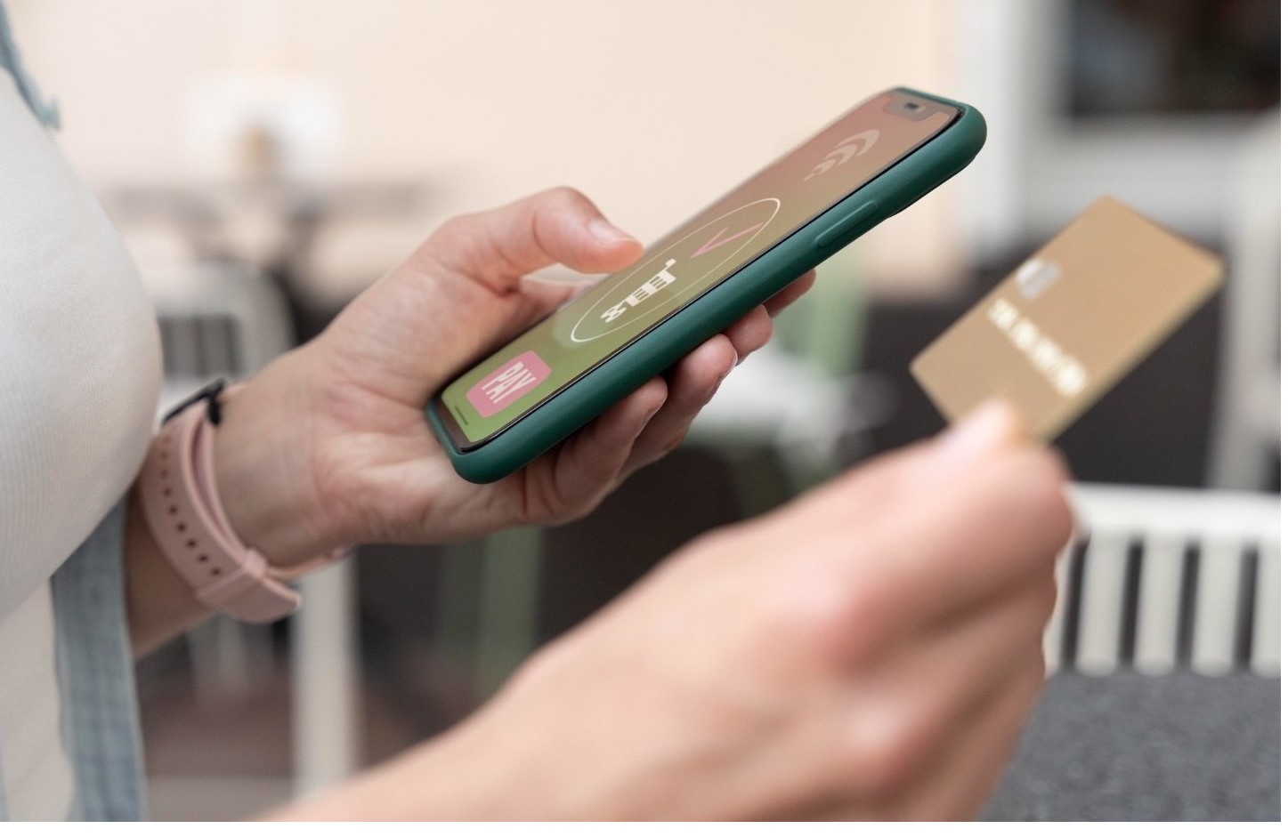 Come caricare il proprio bancomat su cellulare e pagare con lo ...