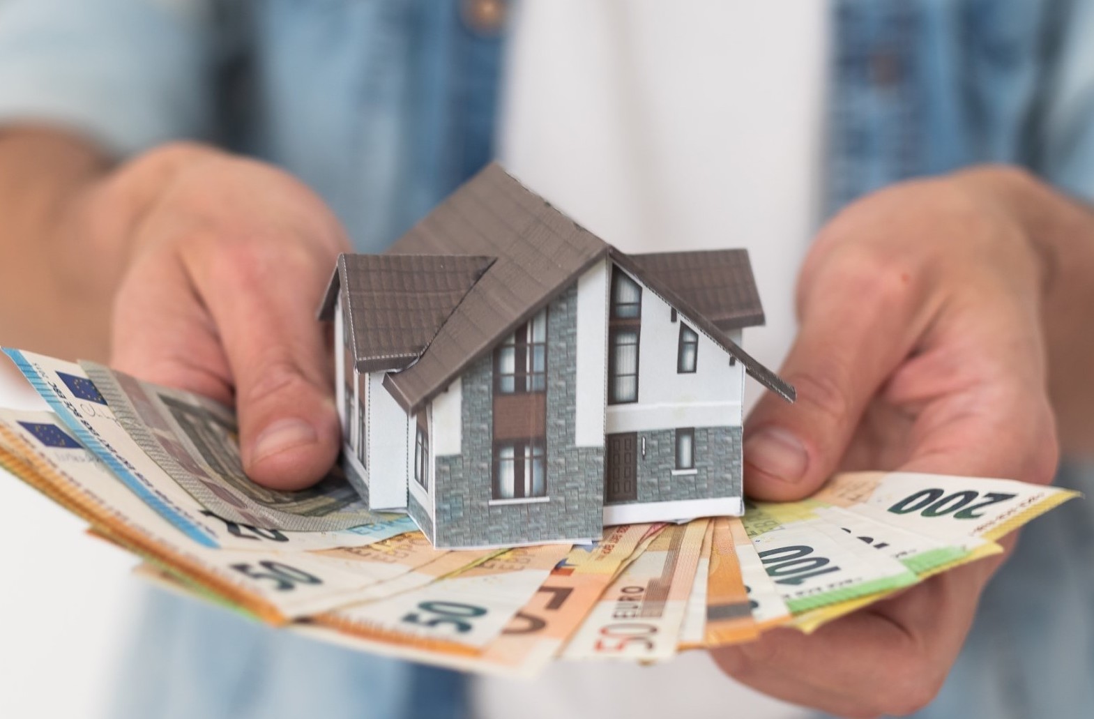 Cos'è la caparra confirmatoria? Come funziona, quando si può usare e ...