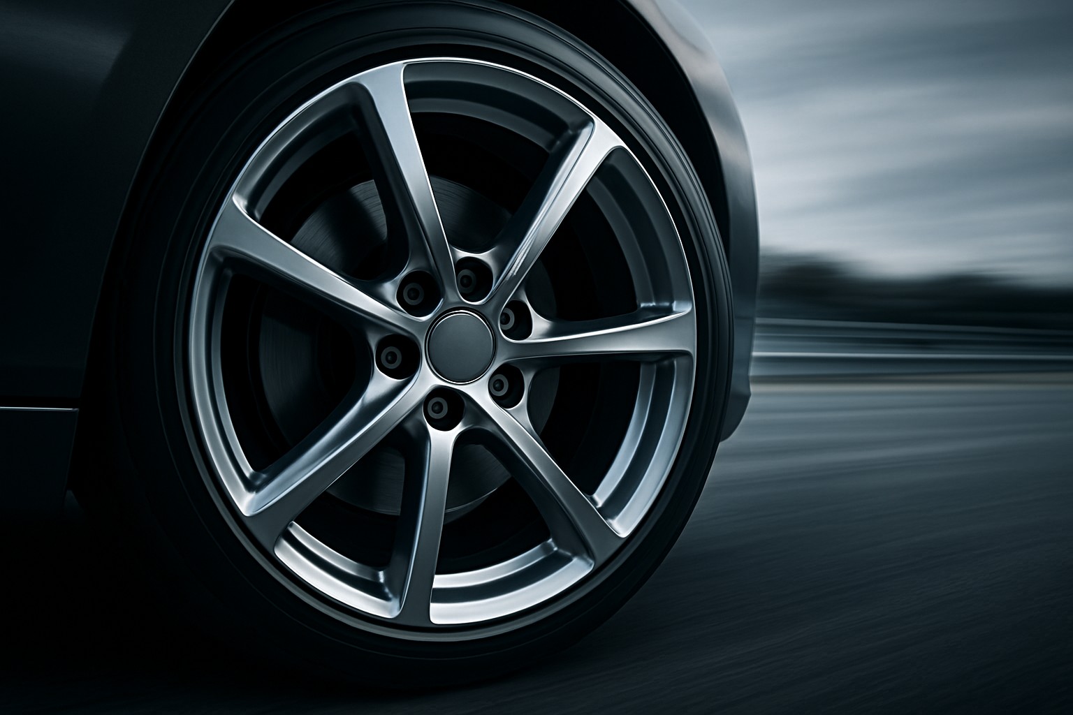 Migliori cerchi in lega auto 2025 per prezzi e qualità. Confronto ...