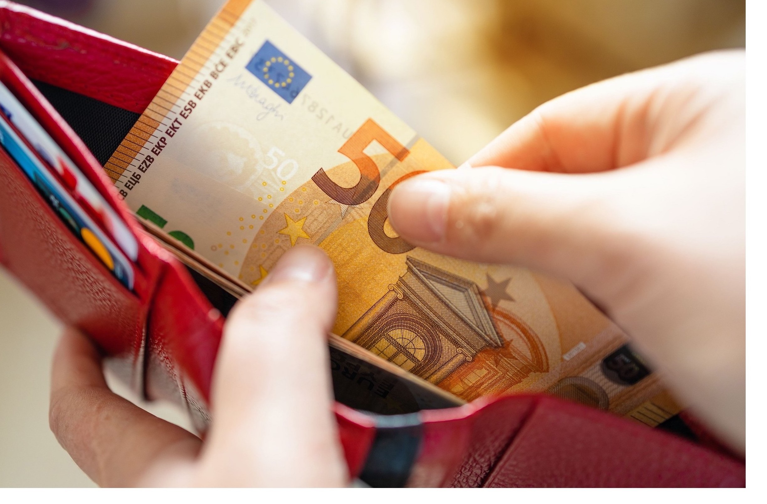 Pensione di reversibilità, come funziona? Da chi ne ha diritto all'importo. Tutte le regole ...