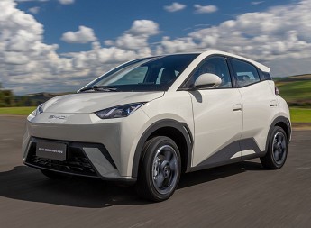 BYD Dolphin Surf, l'auto dei record è pronta ad arrivare in Italia