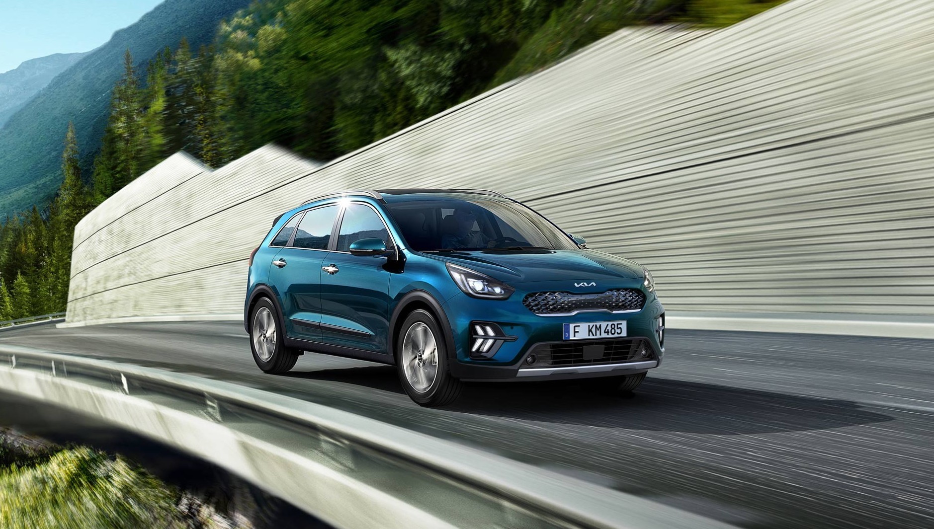 Hyundai Kona ibrida: prova su strada e recensioni nuova auto