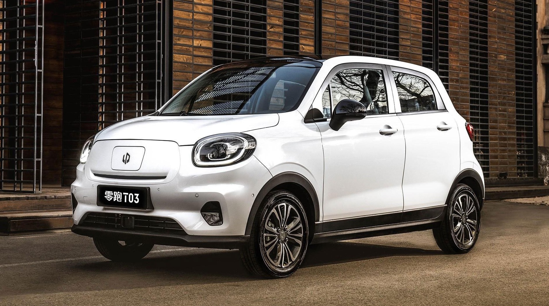 Nuova Leapmotor T03 2022-2023, la city car dal grande successo (spesso esaurita) è in Italia